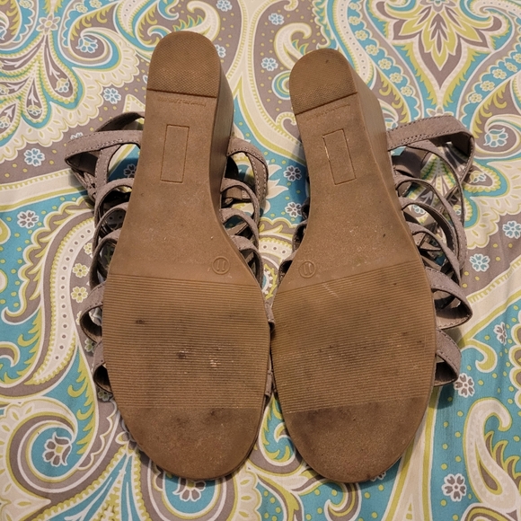 Y Not | Shoes | Ynot Zelda Strappy Buckle Sandals | Poshmark